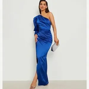 Boohoo | Dresses | Stunning One Shoulder Side Ruched Maxi Dress With ...